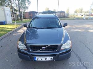 Grey Volvo XC90 2006 in Riga, with an engine capacity of 2.40 L and mileage of 310 thousand km for 5350 €, photo 10 on AUTOMOTO.COM.LV