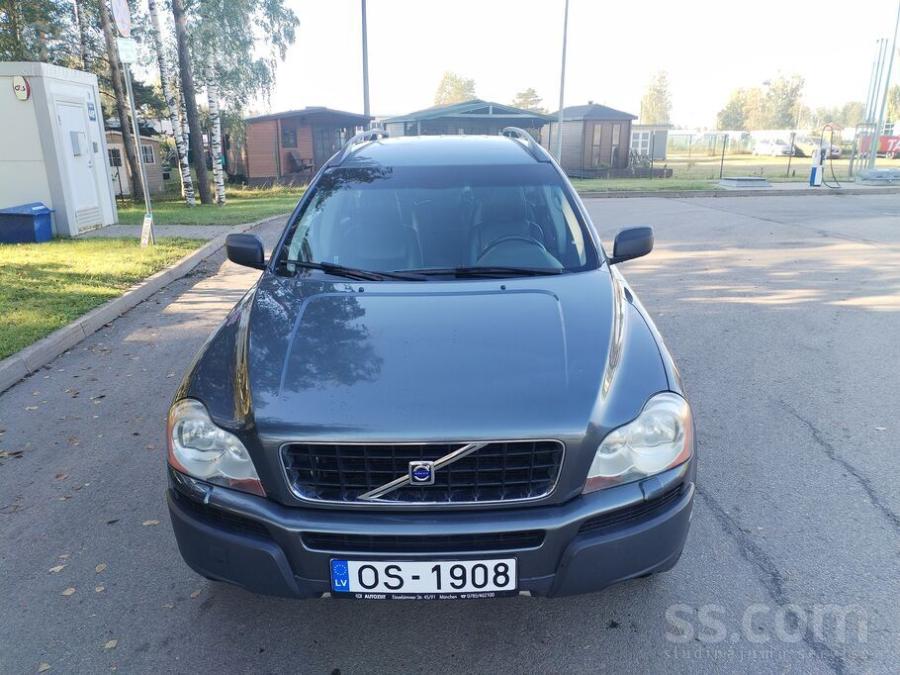 Grey Volvo XC90 2006 in Riga, with an engine capacity of 2.40 L and mileage of 310 thousand km for 5350 €, photo 10 on AUTOMOTO.COM.LV