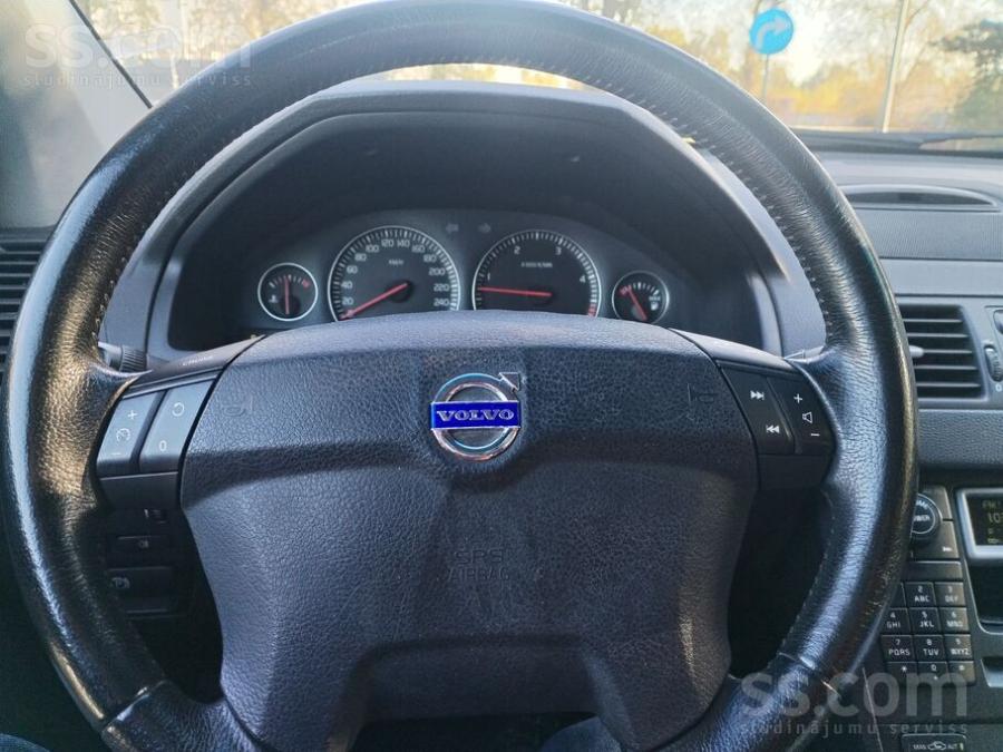 Grey Volvo XC90 2006 in Riga, with an engine capacity of 2.40 L and mileage of 310 thousand km for 5350 €, photo 14 on AUTOMOTO.COM.LV