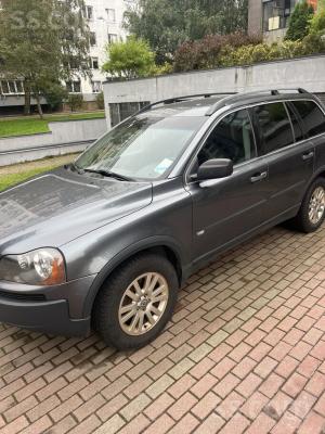 Grey Volvo XC90 2006 in Riga, with an engine capacity of 2.40 L and mileage of 355 thousand km for 3300 €, photo 7 on AUTOMOTO.COM.LV