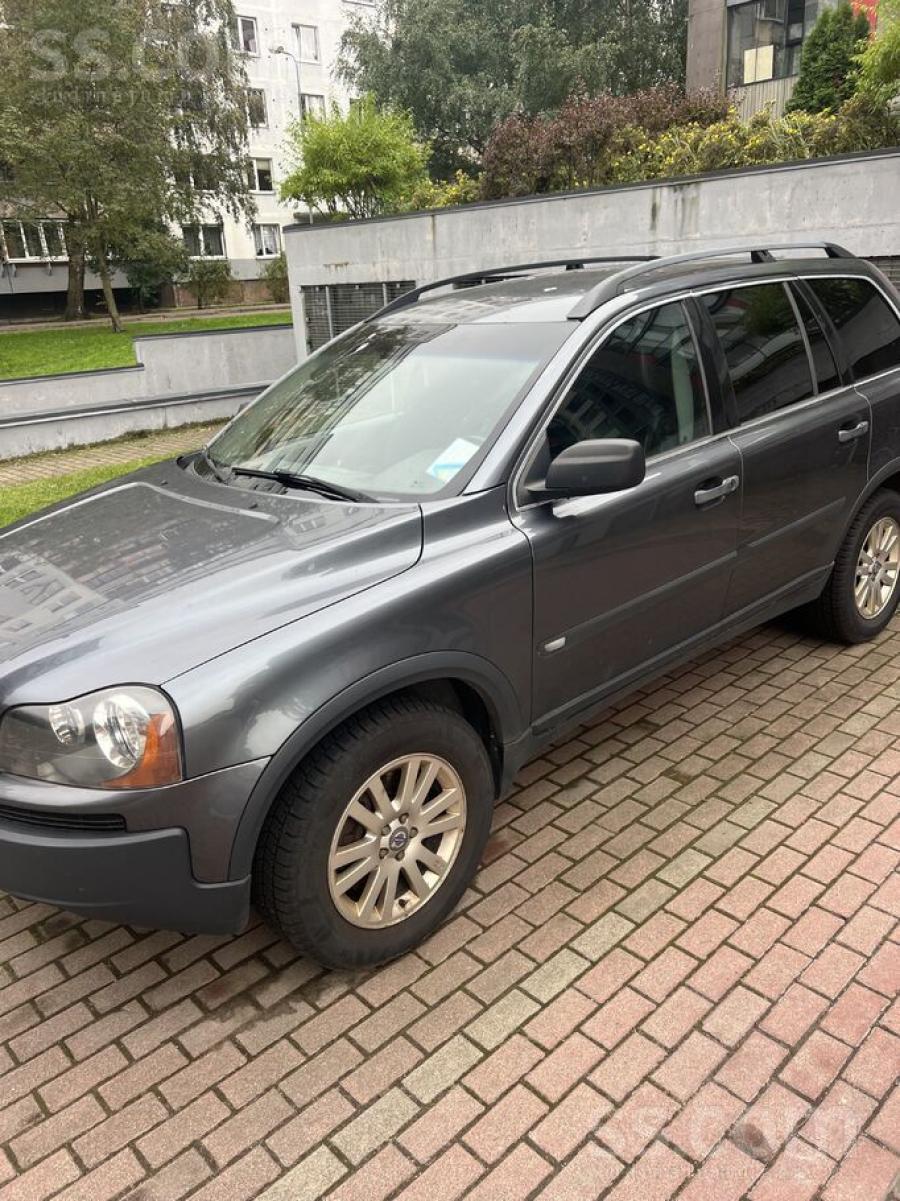 Grey Volvo XC90 2006 in Riga, with an engine capacity of 2.40 L and mileage of 355 thousand km for 3300 €, photo 7 on AUTOMOTO.COM.LV