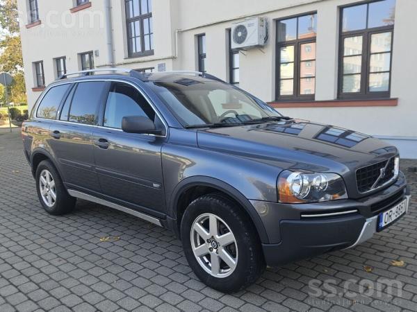 Grey Volvo XC90 2006 in Jelgava, with an engine capacity of 2.40 L and mileage of 276 thousand km for 3550 €, photo 1 on AUTOMOTO.COM.LV