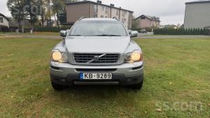 Grey Volvo XC90 2006 in Riga, with an engine capacity of 2.40 L and mileage of 384 thousand km for 4000 €, photo 1 on AUTOMOTO.COM.LV