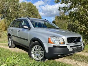 Pelēks Volvo XC90 2006 Rīga, ar dzinēja tilpumu 2.40 L un nobraukumu 326 tūkst. km par 4350 €, foto  vietnē AUTOMOTO.COM.LV