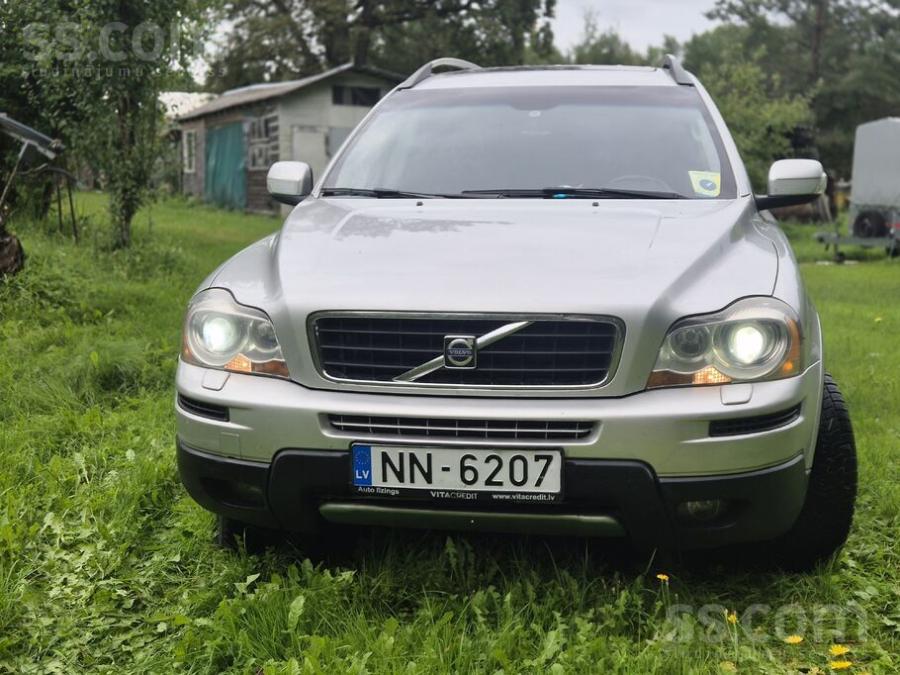 Grey Volvo XC90 2006 in Riga, with an engine capacity of 2.40 L and mileage of 270 thousand km for 6900 €, photo 1 on AUTOMOTO.COM.LV