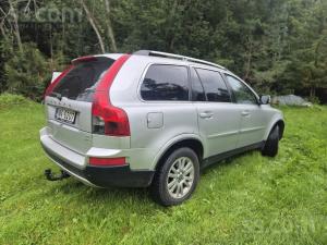 Grey Volvo XC90 2006 in Riga, with an engine capacity of 2.40 L and mileage of 270 thousand km for 6900 €, photo 7 on AUTOMOTO.COM.LV