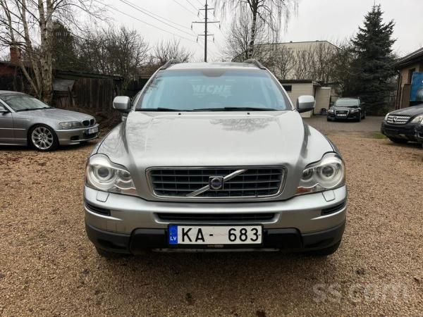 Grey Volvo XC90 2007 in Riga, with an engine capacity of 2.40 L and mileage of 0 thousand km for 5990 €, photo 3 on AUTOMOTO.COM.LV
