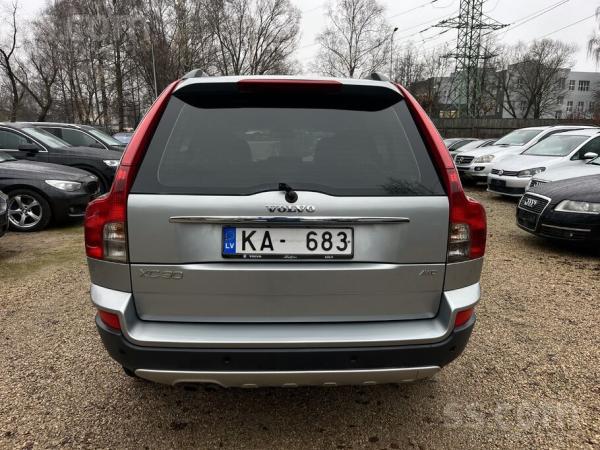 Grey Volvo XC90 2007 in Riga, with an engine capacity of 2.40 L and mileage of 0 thousand km for 5990 €, photo 6 on AUTOMOTO.COM.LV