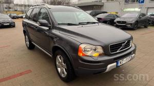 Grey Volvo XC90 2007 in Riga, with an engine capacity of 2.40 L and mileage of 320 thousand km for 3900 €, photo 4 on AUTOMOTO.COM.LV