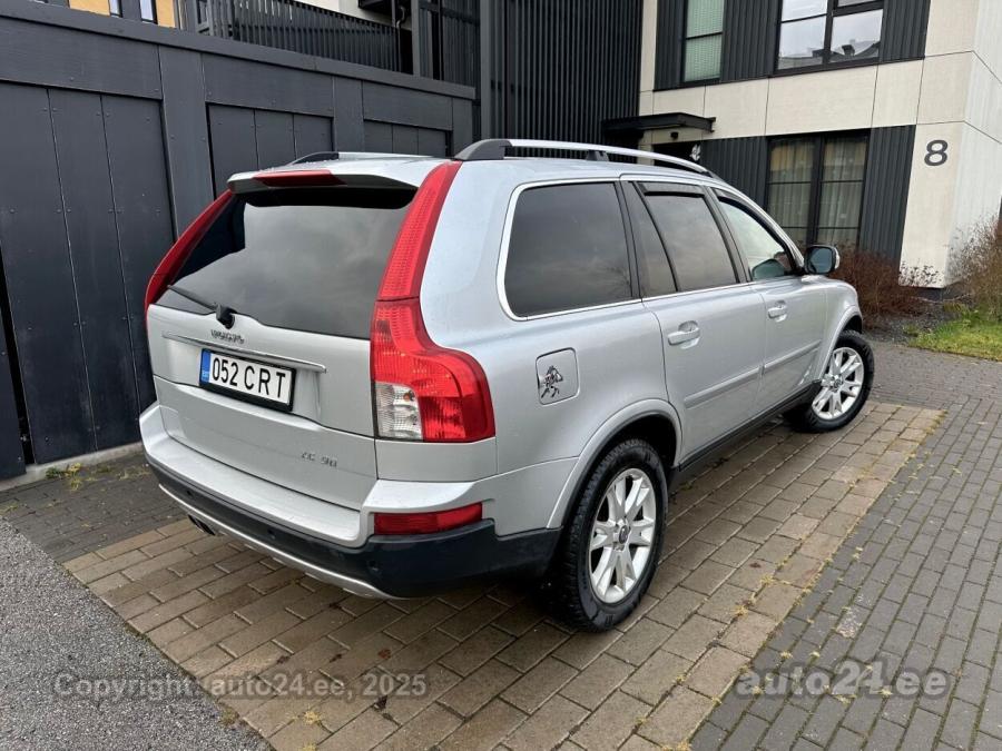 Pelēks Volvo XC90 2007 Tartu, ar dzinēja tilpumu 2.40 L un nobraukumu 0 tūkst. km par 6599 €, foto 4 vietnē AUTOMOTO.COM.LV