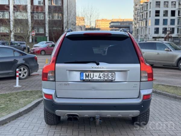 Grey Volvo XC90 2007 in Riga, with an engine capacity of 2.40 L and mileage of 0 thousand km for 4990 €, photo 5 on AUTOMOTO.COM.LV