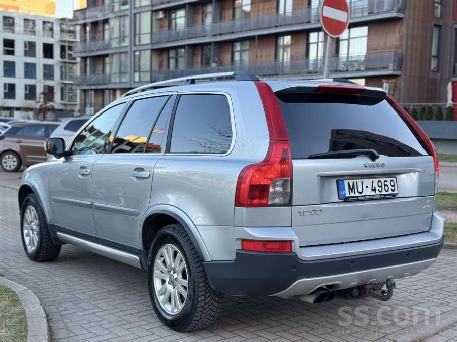 Grey Volvo XC90 2007 in Riga, with an engine capacity of 2.40 L and mileage of 0 thousand km for 4990 €, photo 6 on AUTOMOTO.COM.LV