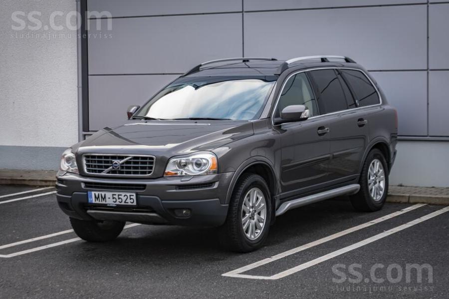 Grey Volvo XC90 2007 in Riga, with an engine capacity of 2.40 L and mileage of 0 thousand km for 5990 €, photo 1 on AUTOMOTO.COM.LV