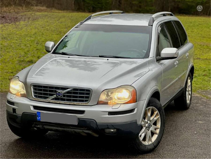 Grey Volvo XC90 2007 in Vilnius, with an engine capacity of 2.40 L and mileage of 422 thousand km for 3450 €, photo 3 on AUTOMOTO.COM.LV