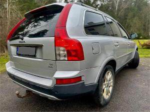 Grey Volvo XC90 2007 in Vilnius, with an engine capacity of 2.40 L and mileage of 422 thousand km for 3450 €, photo 12 on AUTOMOTO.COM.LV