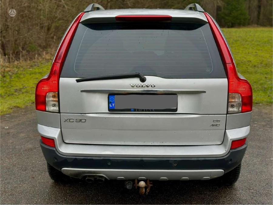 Grey Volvo XC90 2007 in Vilnius, with an engine capacity of 2.40 L and mileage of 422 thousand km for 3450 €, photo 13 on AUTOMOTO.COM.LV