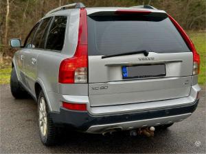Grey Volvo XC90 2007 in Vilnius, with an engine capacity of 2.40 L and mileage of 422 thousand km for 3450 €, photo 14 on AUTOMOTO.COM.LV