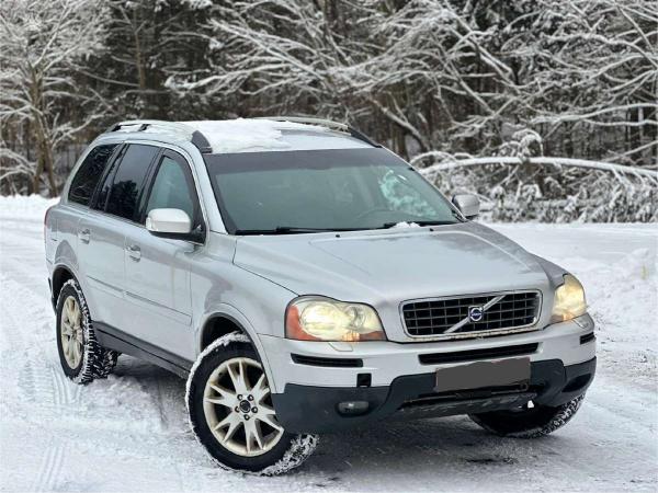 Grey Volvo XC90 2007 in Vilnius, with an engine capacity of 2.40 L and mileage of 422 thousand km for 3400 €, photo 1 on AUTOMOTO.COM.LV