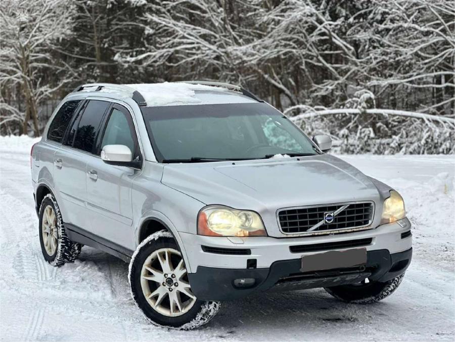 Pelēks Volvo XC90 2007 Viļņa, ar dzinēja tilpumu 2.40 L un nobraukumu 422 tūkst. km par 3400 €, foto 1 vietnē AUTOMOTO.COM.LV
