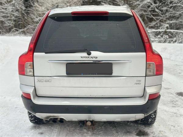 Grey Volvo XC90 2007 in Vilnius, with an engine capacity of 2.40 L and mileage of 422 thousand km for 3400 €, photo 10 on AUTOMOTO.COM.LV
