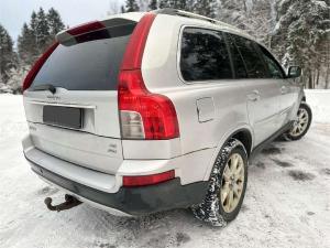 Pelēks Volvo XC90 2007 Viļņa, ar dzinēja tilpumu 2.40 L un nobraukumu 422 tūkst. km par 3400 €, foto 13 vietnē AUTOMOTO.COM.LV