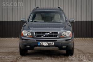 Grey Volvo XC90 2007 in Talsi, with an engine capacity of 2.40 L and mileage of 338 thousand km for 5490 €, photo 2 on AUTOMOTO.COM.LV