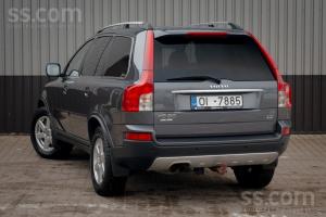 Grey Volvo XC90 2007 in Talsi, with an engine capacity of 2.40 L and mileage of 338 thousand km for 5490 €, photo 4 on AUTOMOTO.COM.LV