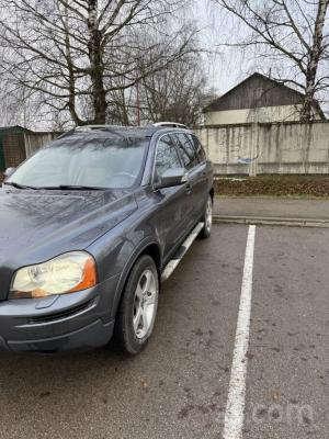Grey Volvo XC90 2007 in Jekabpils, with an engine capacity of 2.40 L and mileage of 309 thousand km for 5500 €, photo 2 on AUTOMOTO.COM.LV