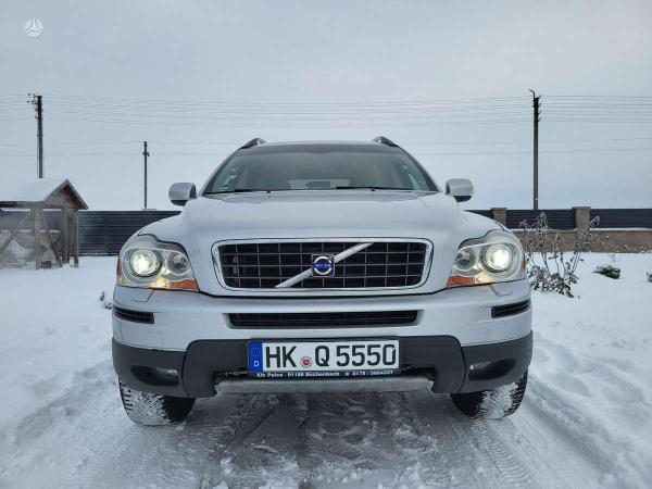 Pelēks Volvo XC90 2007 Viļņa, ar dzinēja tilpumu 2.40 L un nobraukumu 337 tūkst. km par 6888 €, foto 1 vietnē AUTOMOTO.COM.LV