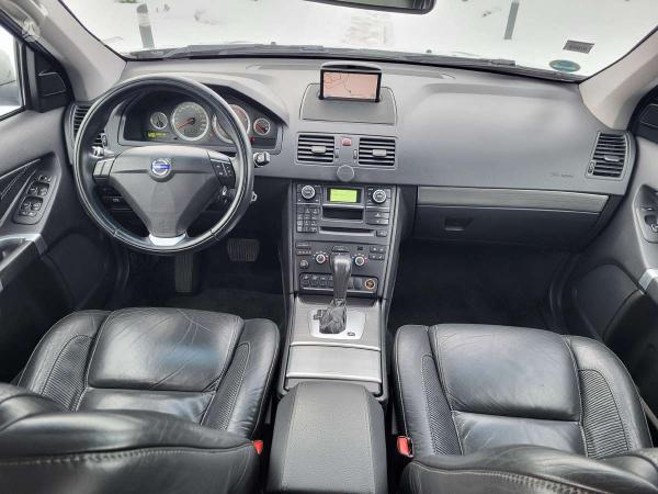 Pelēks Volvo XC90 2007 Viļņa, ar dzinēja tilpumu 2.40 L un nobraukumu 337 tūkst. km par 6888 €, foto 2 vietnē AUTOMOTO.COM.LV