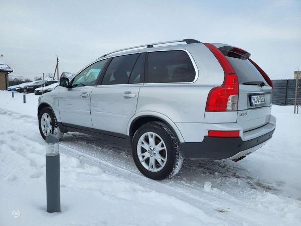 Pelēks Volvo XC90 2007 Viļņa, ar dzinēja tilpumu 2.40 L un nobraukumu 337 tūkst. km par 6888 €, foto 4 vietnē AUTOMOTO.COM.LV