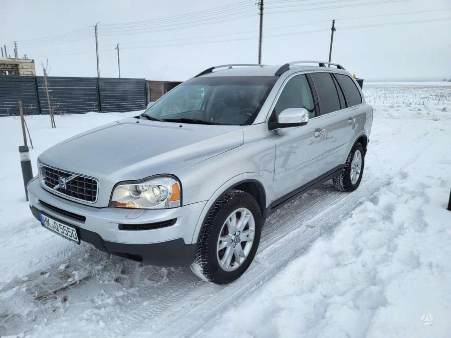 Pelēks Volvo XC90 2007 Viļņa, ar dzinēja tilpumu 2.40 L un nobraukumu 337 tūkst. km par 6888 €, foto 10 vietnē AUTOMOTO.COM.LV