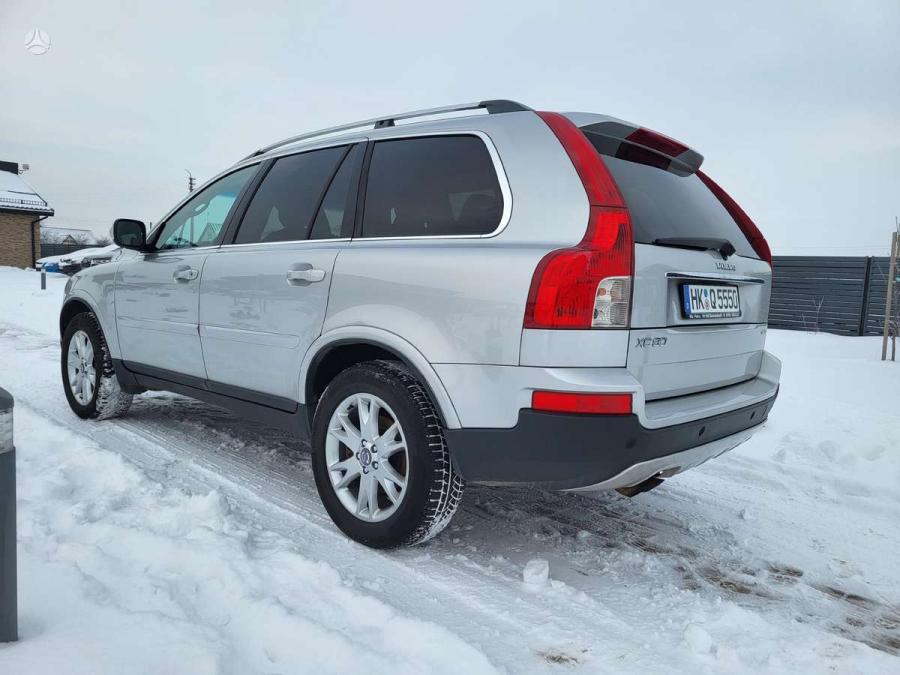 Pelēks Volvo XC90 2007 Viļņa, ar dzinēja tilpumu 2.40 L un nobraukumu 337 tūkst. km par 6888 €, foto 12 vietnē AUTOMOTO.COM.LV