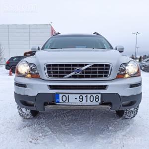 Pelēks Volvo XC90 2007 Daugavpils, ar dzinēja tilpumu 2.40 L un nobraukumu 0 tūkst. km par 6500 €, foto 3 vietnē AUTOMOTO.COM.LV