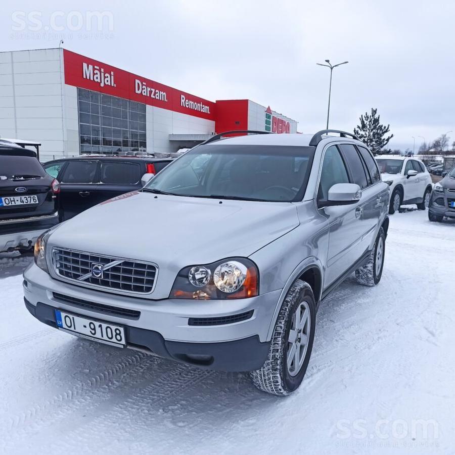 Pelēks Volvo XC90 2007 Daugavpils, ar dzinēja tilpumu 2.40 L un nobraukumu 0 tūkst. km par 6500 €, foto 26 vietnē AUTOMOTO.COM.LV