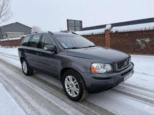 Grey Volvo XC90 2007 in Taurage, with an engine capacity of 2.40 L and mileage of 320 thousand km for 4700 €, photo  on AUTOMOTO.COM.LV