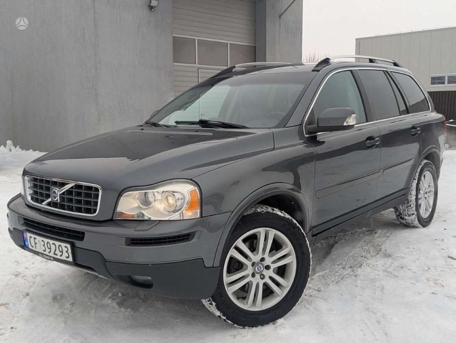 Grey Volvo XC90 2007 in Kaunas, with an engine capacity of 2.40 L and mileage of 303 thousand km for 4300 €, photo 1 on AUTOMOTO.COM.LV
