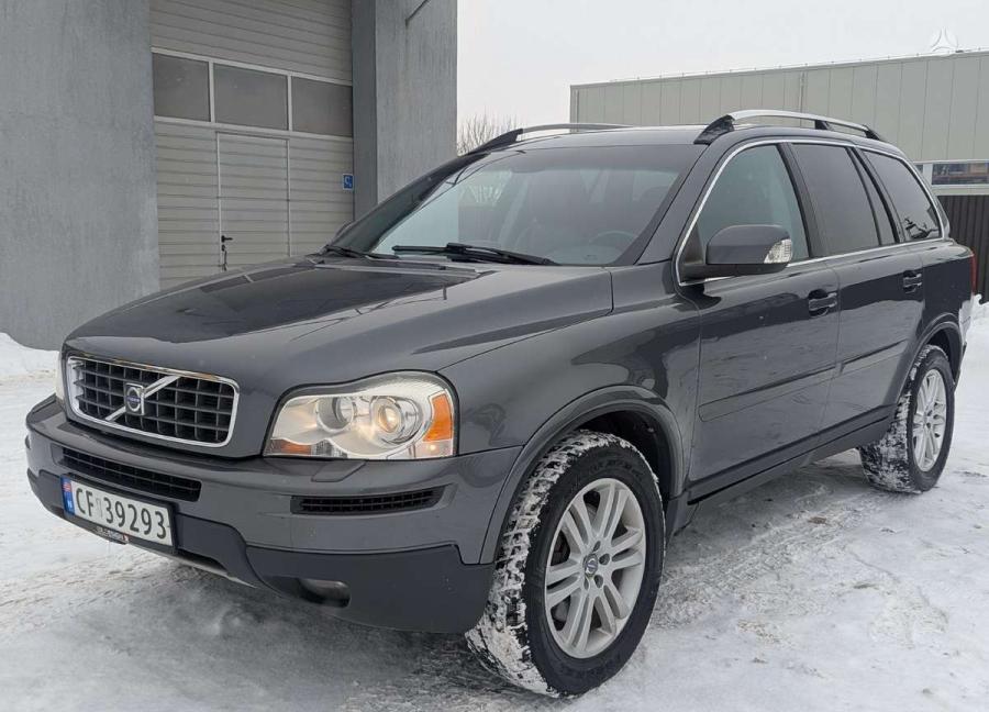 Grey Volvo XC90 2007 in Kaunas, with an engine capacity of 2.40 L and mileage of 303 thousand km for 4300 €, photo 2 on AUTOMOTO.COM.LV