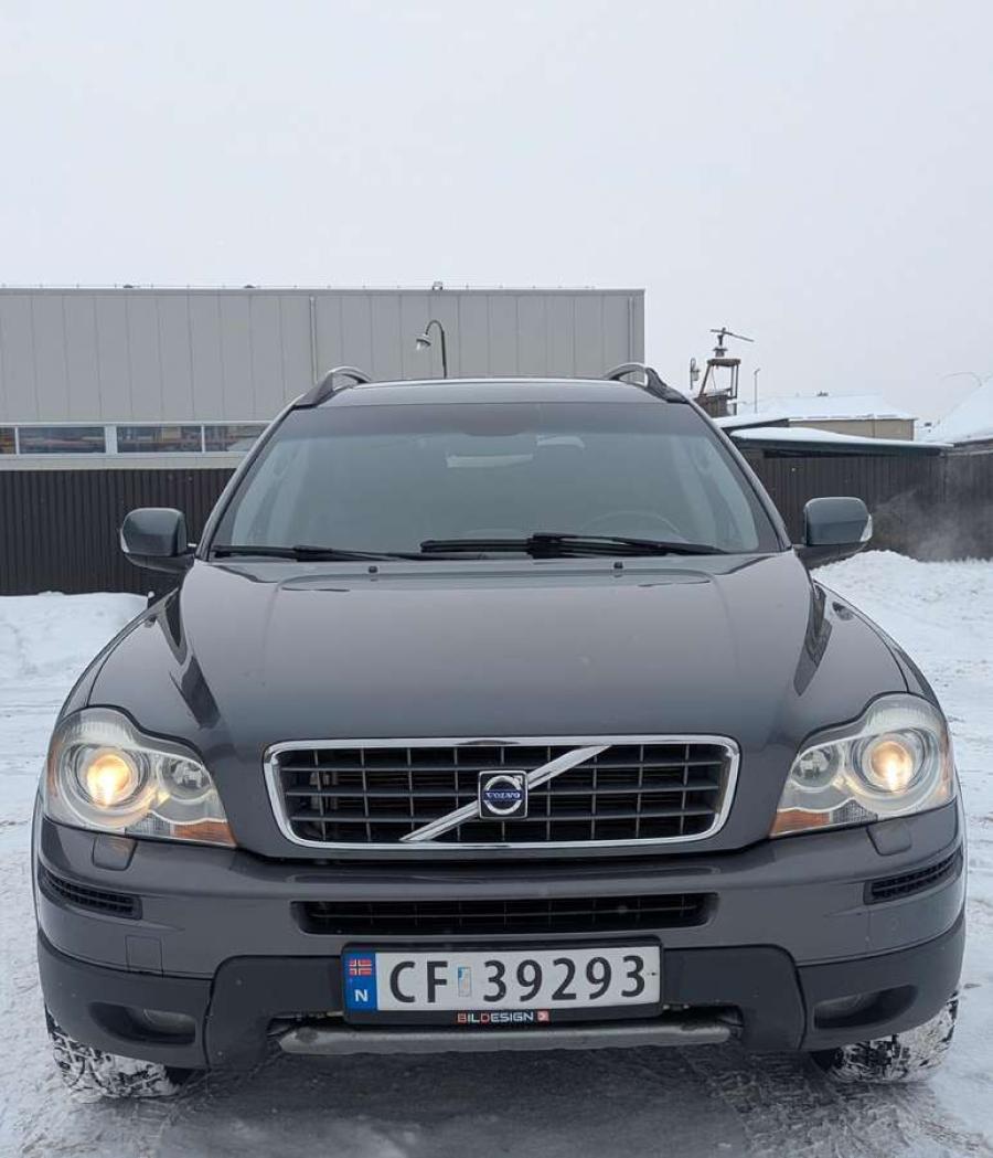 Grey Volvo XC90 2007 in Kaunas, with an engine capacity of 2.40 L and mileage of 303 thousand km for 4300 €, photo 13 on AUTOMOTO.COM.LV