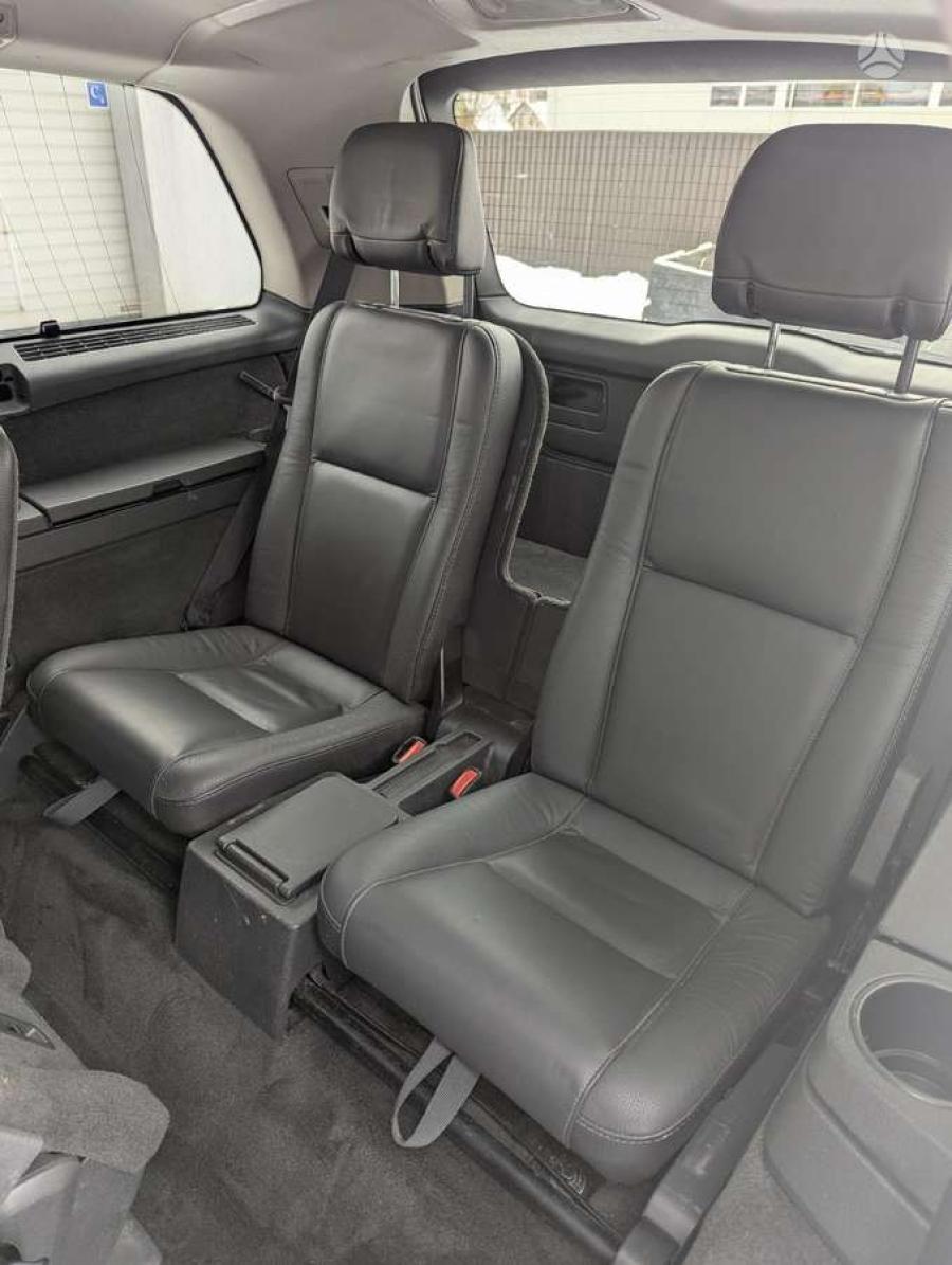 Grey Volvo XC90 2007 in Kaunas, with an engine capacity of 2.40 L and mileage of 303 thousand km for 4300 €, photo 25 on AUTOMOTO.COM.LV