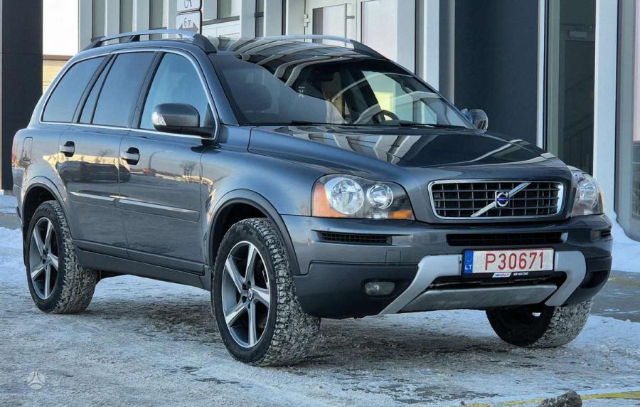 Grey Volvo XC90 2007 in Vilnius, with an engine capacity of 2.40 L and mileage of 290 thousand km for 6650 €, photo 5 on AUTOMOTO.COM.LV