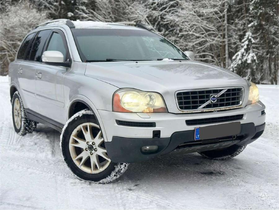 Grey Volvo XC90 2007 in Vilnius, with an engine capacity of 2.40 L and mileage of 421 thousand km for 3150 €, photo 3 on AUTOMOTO.COM.LV