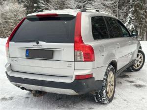 Grey Volvo XC90 2007 in Vilnius, with an engine capacity of 2.40 L and mileage of 421 thousand km for 3150 €, photo 16 on AUTOMOTO.COM.LV