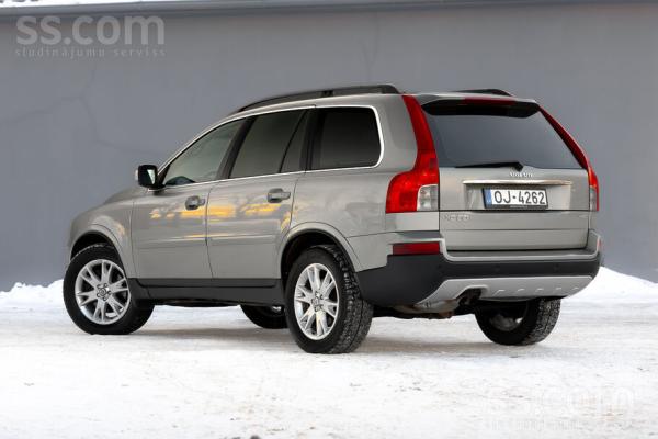 Pelēks Volvo XC90 2007 Jelgava, ar dzinēja tilpumu 2.40 L un nobraukumu 350 tūkst. km par 5300 €, foto 7 vietnē AUTOMOTO.COM.LV
