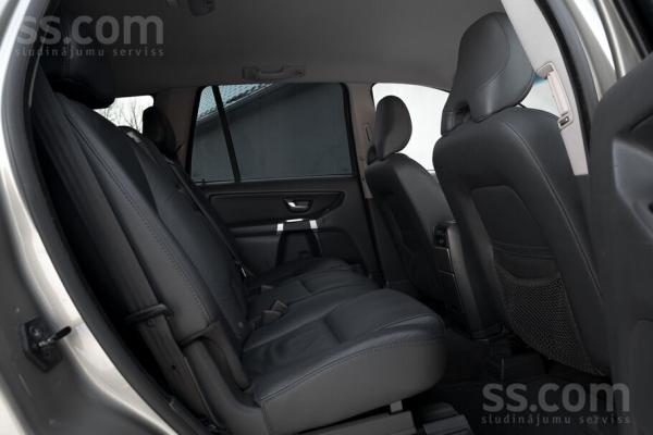 Pelēks Volvo XC90 2007 Jelgava, ar dzinēja tilpumu 2.40 L un nobraukumu 350 tūkst. km par 5300 €, foto 10 vietnē AUTOMOTO.COM.LV