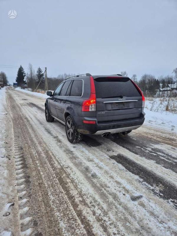 Grey Volvo XC90 2007 in Kaisiadorys, with an engine capacity of 2.40 L and mileage of 290 thousand km for 4350 €, photo 2 on AUTOMOTO.COM.LV