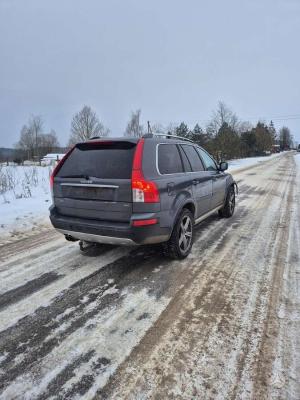 Pelēks Volvo XC90 2007 Kaišiadorys, ar dzinēja tilpumu 2.40 L un nobraukumu 290 tūkst. km par 4350 €, foto 9 vietnē AUTOMOTO.COM.LV
