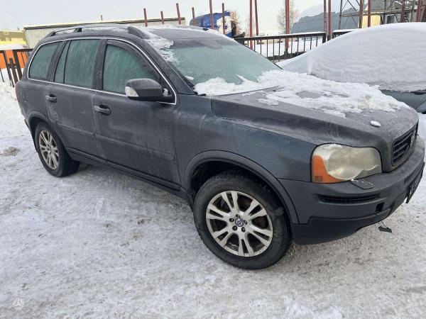 Grey Volvo XC90 2007 in Telschi, with an engine capacity of 2.40 L and mileage of 355 thousand km for 2450 €, photo 1 on AUTOMOTO.COM.LV