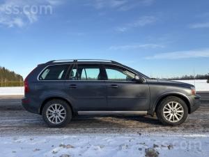 Grey Volvo XC90 2007 in Riga, with an engine capacity of 2.40 L and mileage of 350 thousand km for 5250 €, photo 3 on AUTOMOTO.COM.LV