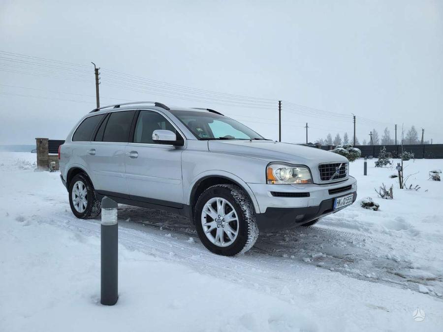 Pelēks Volvo XC90 2007 Viļņa, ar dzinēja tilpumu 2.40 L un nobraukumu 329 tūkst. km par 6250 €, foto 11 vietnē AUTOMOTO.COM.LV